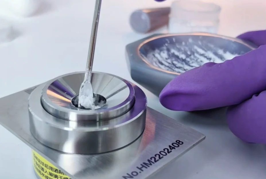 How to Prepare KBr Pellets for FTIR Analysis